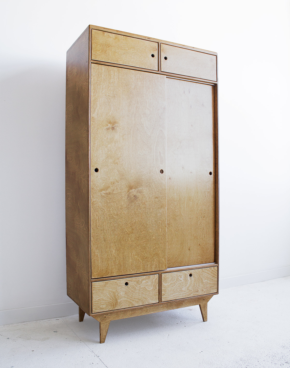 FRYGA | wardrobe - Wood Republic