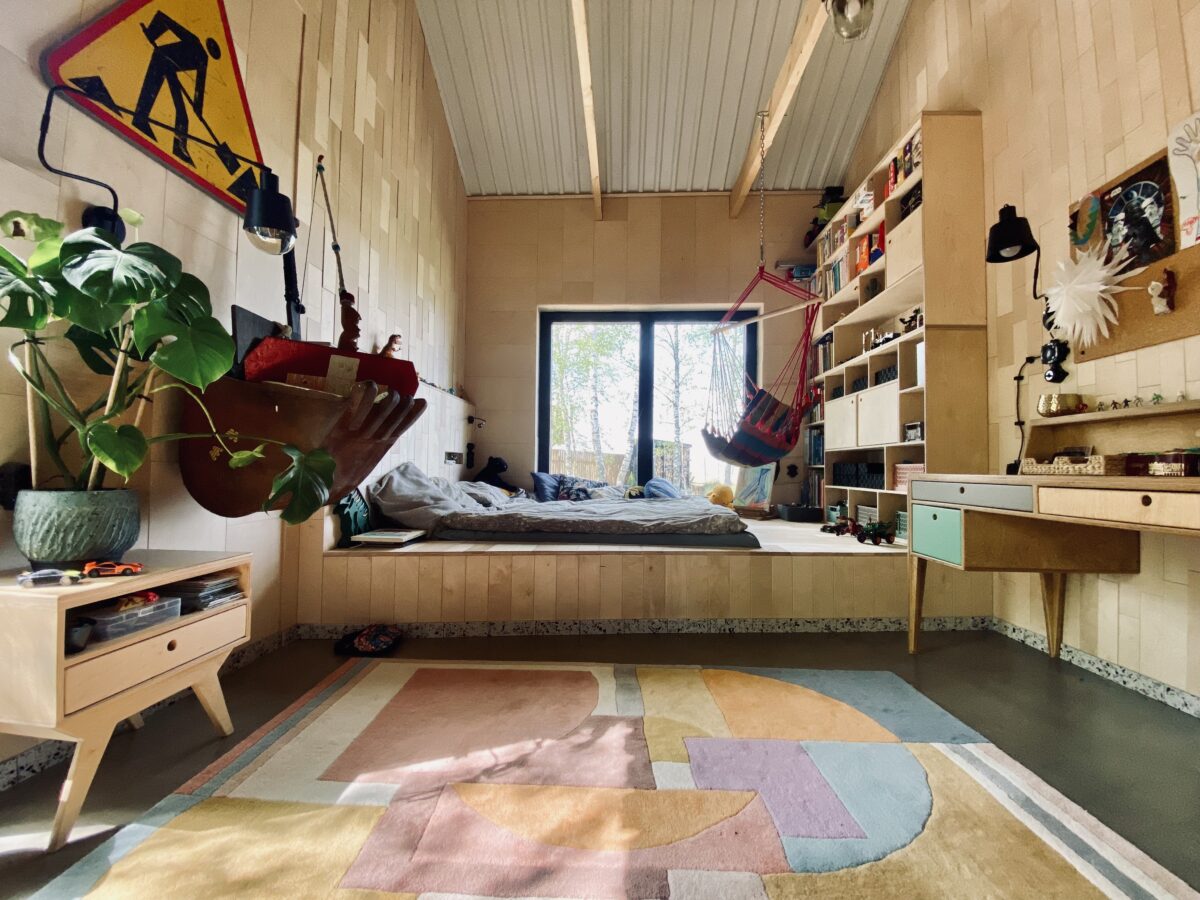 How to arrange a children's room? A case study - Wood Republic